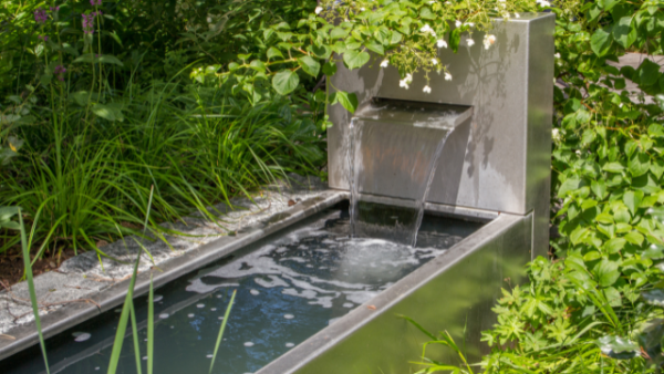 8 water feature ideas for your garden | Flower & Stone